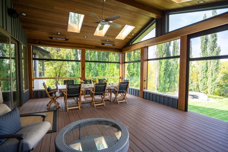 Retractable Powers Screens | Take Back Your Outdoor Space