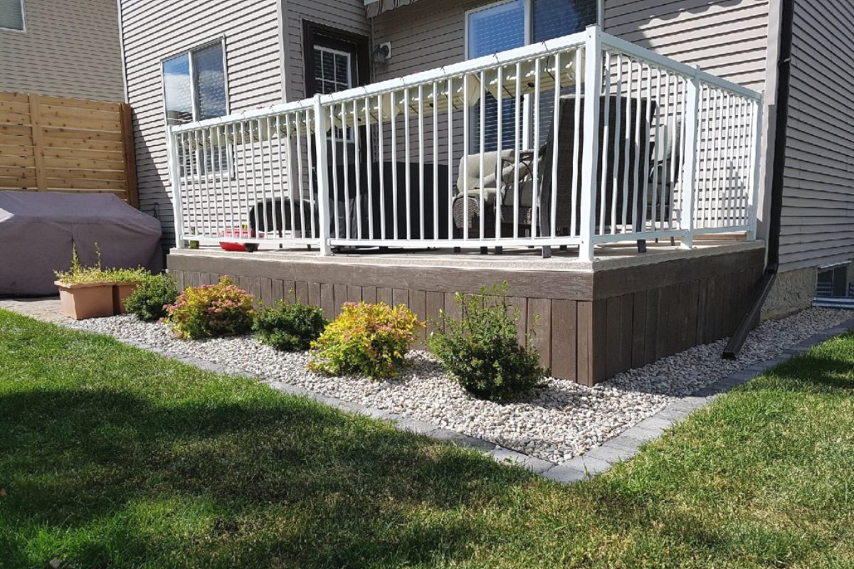 Deck Skirting in Bolingbrook, IL | A polished look for your deck